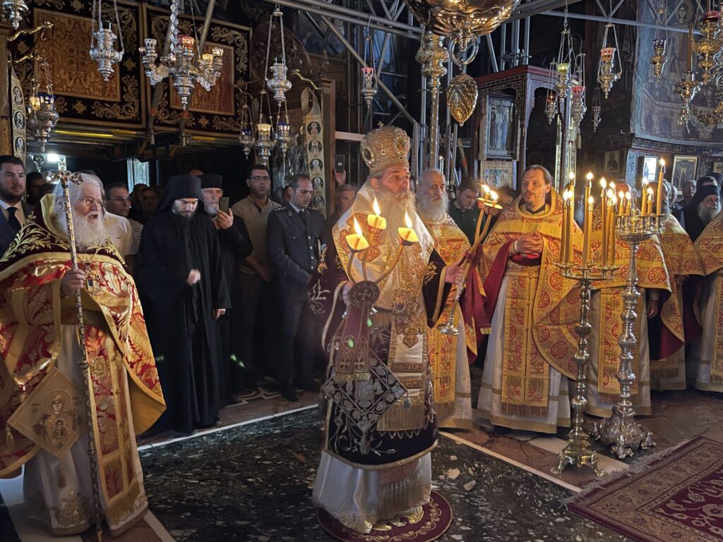 Ο Εορτασμός της Τιμίας Ζώνης στην Ι.Μ.Μ. Βατοπαιδίου, προεξάρχοντος του ...