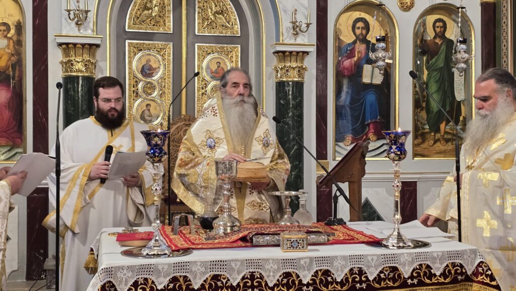 Η αρχαιοπρεπής Θ. Λειτουργία του Αποστόλου Μάρκου, από τον Σεβ. Μητρ ...